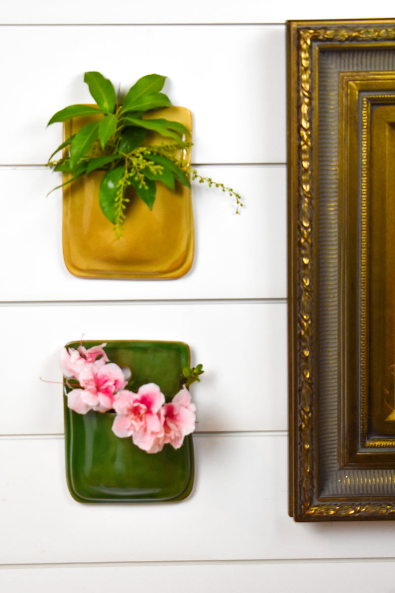 Colored Terracotta Wall Pocket – Cottonwood Limited